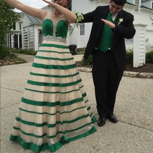 Angela & Alison | Dresses | Emerald Prom Gown | Poshmark